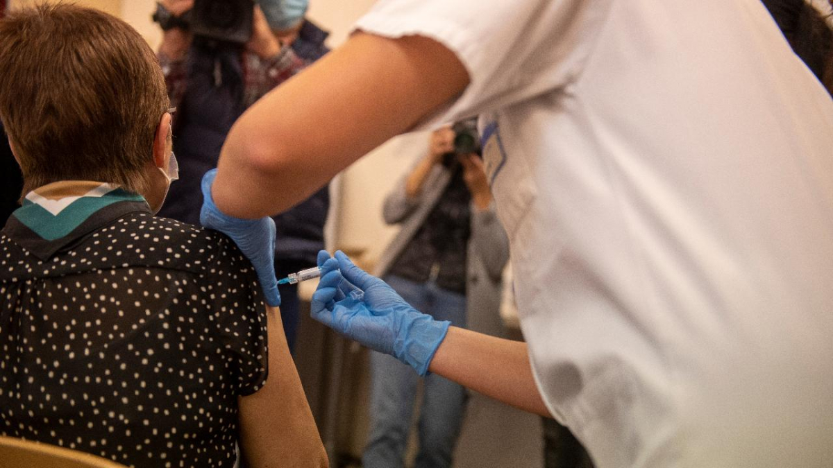 Sonia, enfermera Atención Primaria: "Si duele la zona, hielo; si duele ...