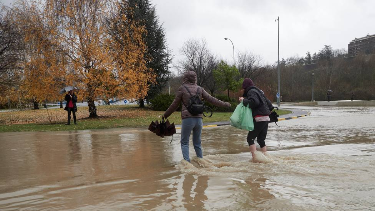 El norte, en alerta por el temporal "Barra" que ha causado una víctima ...