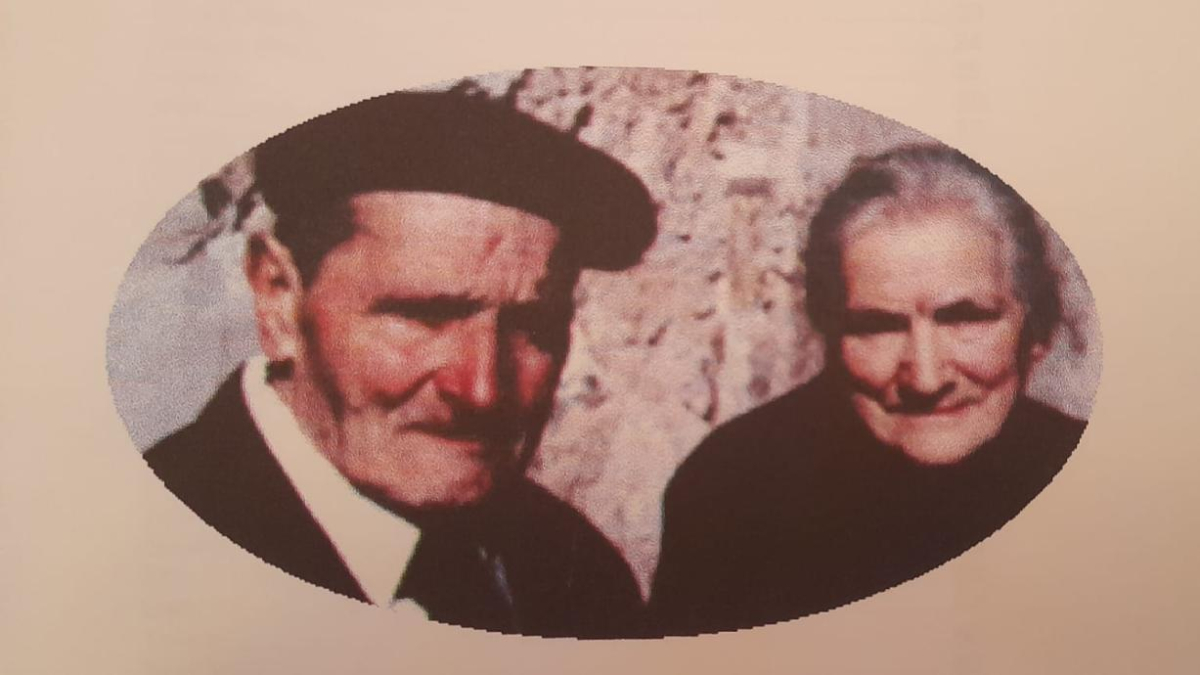 'En la portalada' (Feliz día de los abuelos)