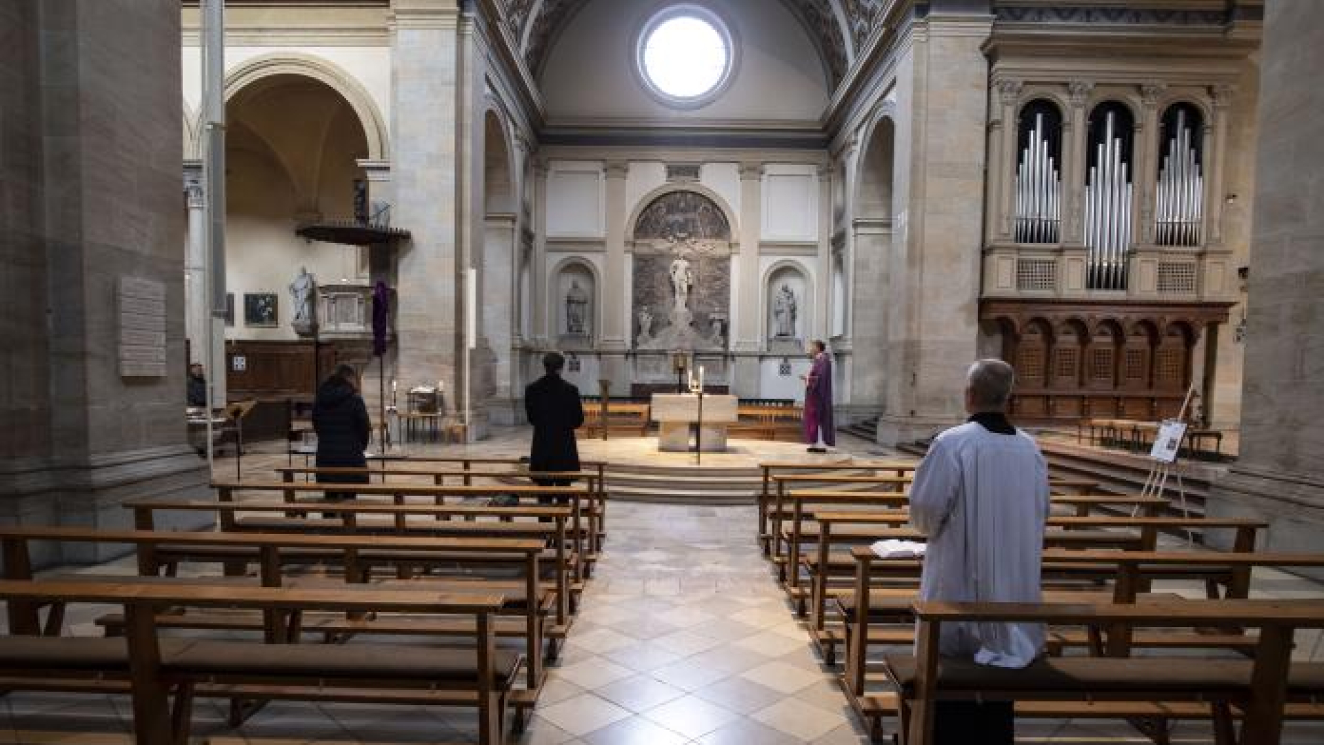 Así pretende Pedro Sánchez eliminar el delito de ofensas religiosas ...