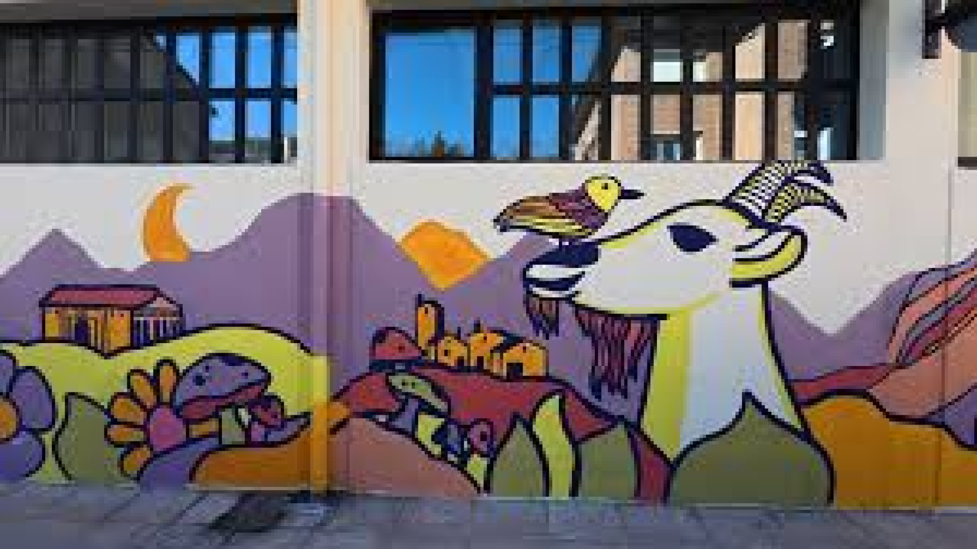 Sabiñánigo da vida a su Centro Cívico Capitiellos con un mural ...