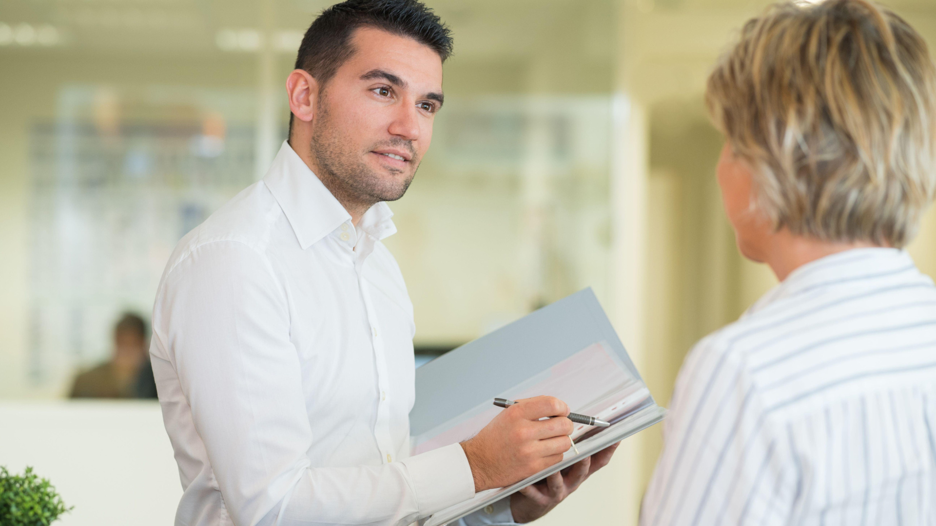 Ojo con la paga extra de Navidad si estás de baja: la ley aclara si ...