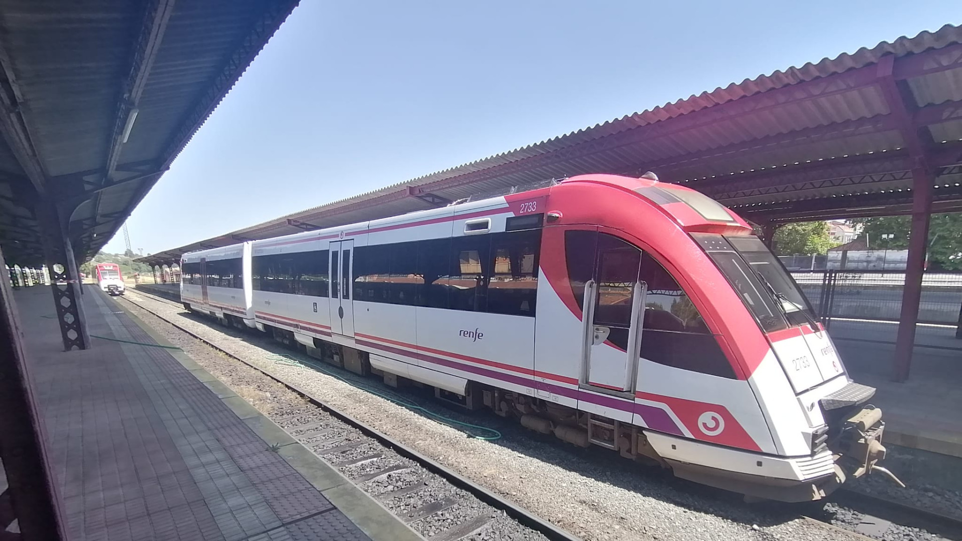 COFER exige mejoras “urgentes y relevantes” en el tren Ferrol-A Coruña ...