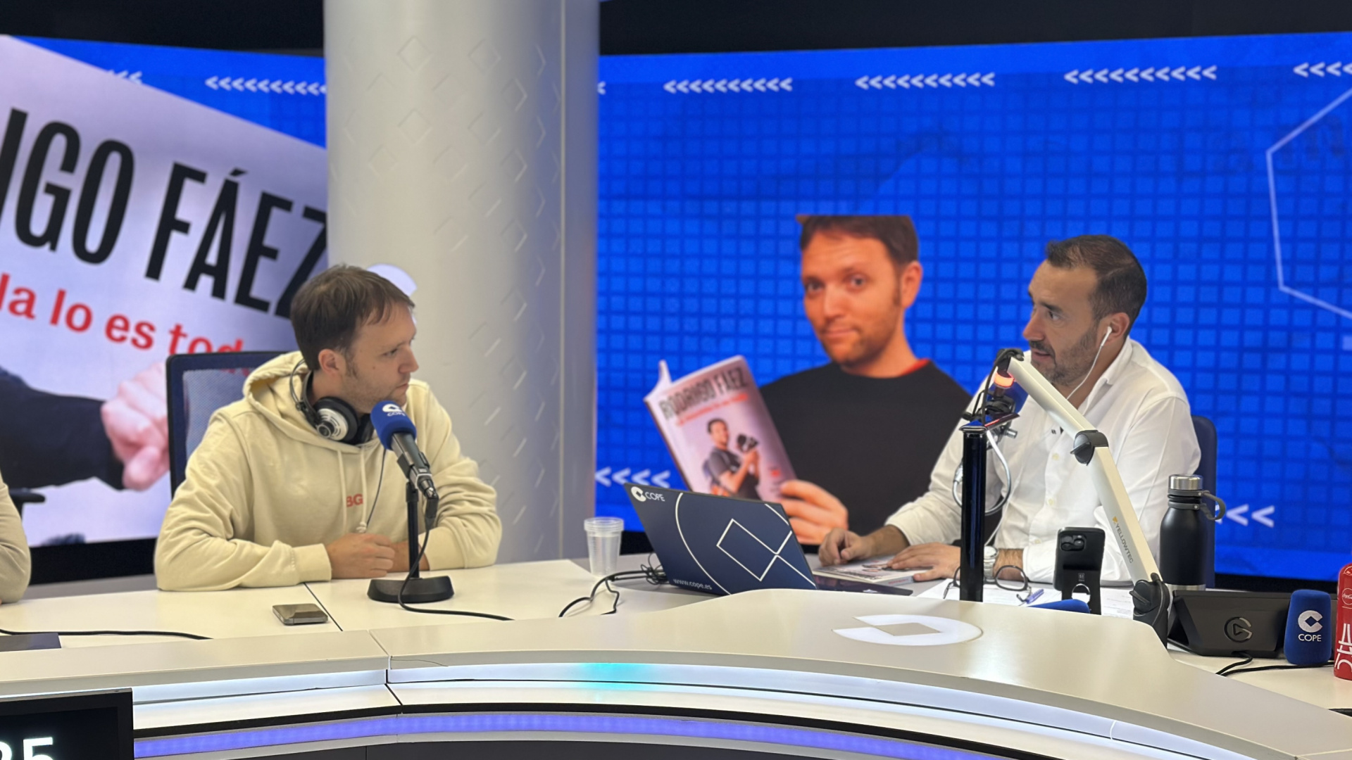 Rodrigo Fáez analiza el futuro del periodismo y presenta su libro 'La ...