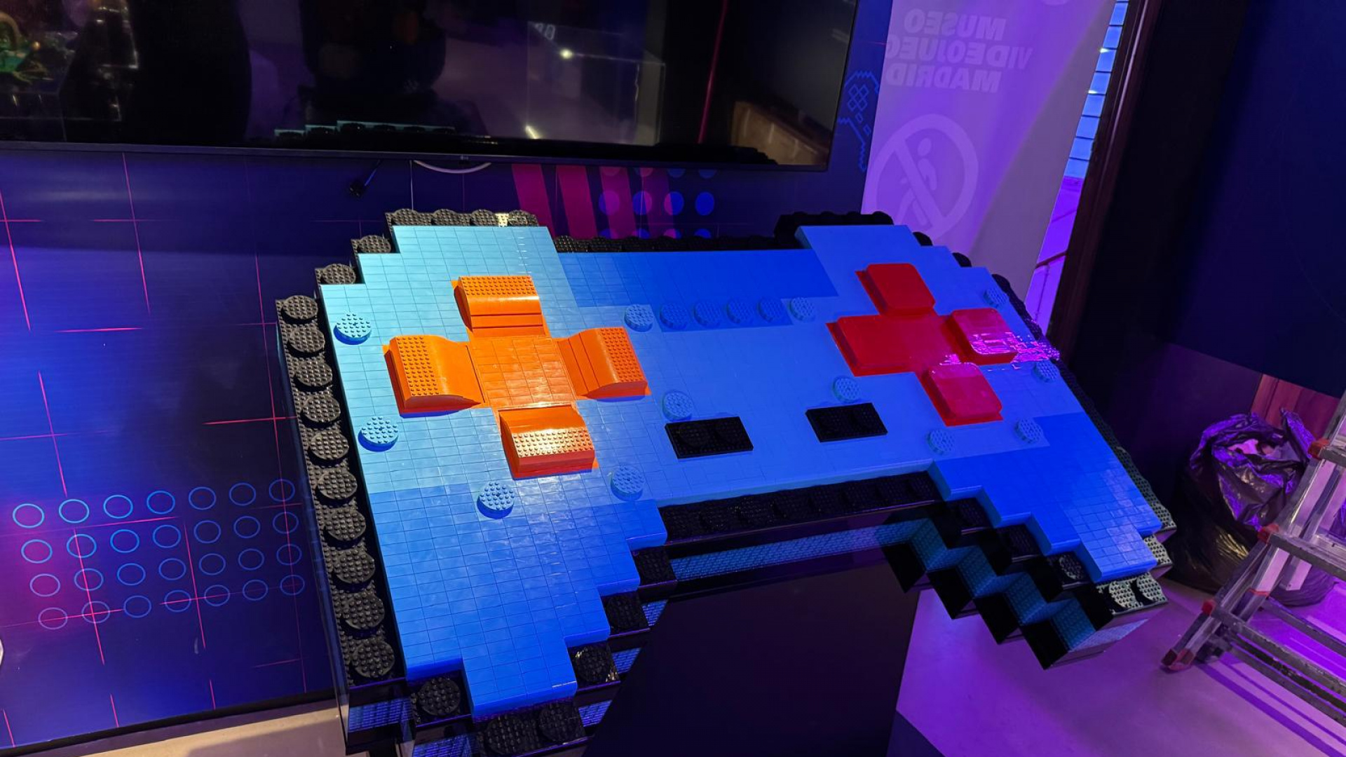 Construye un Lego para su hijo y, años después, realiza piezas ...