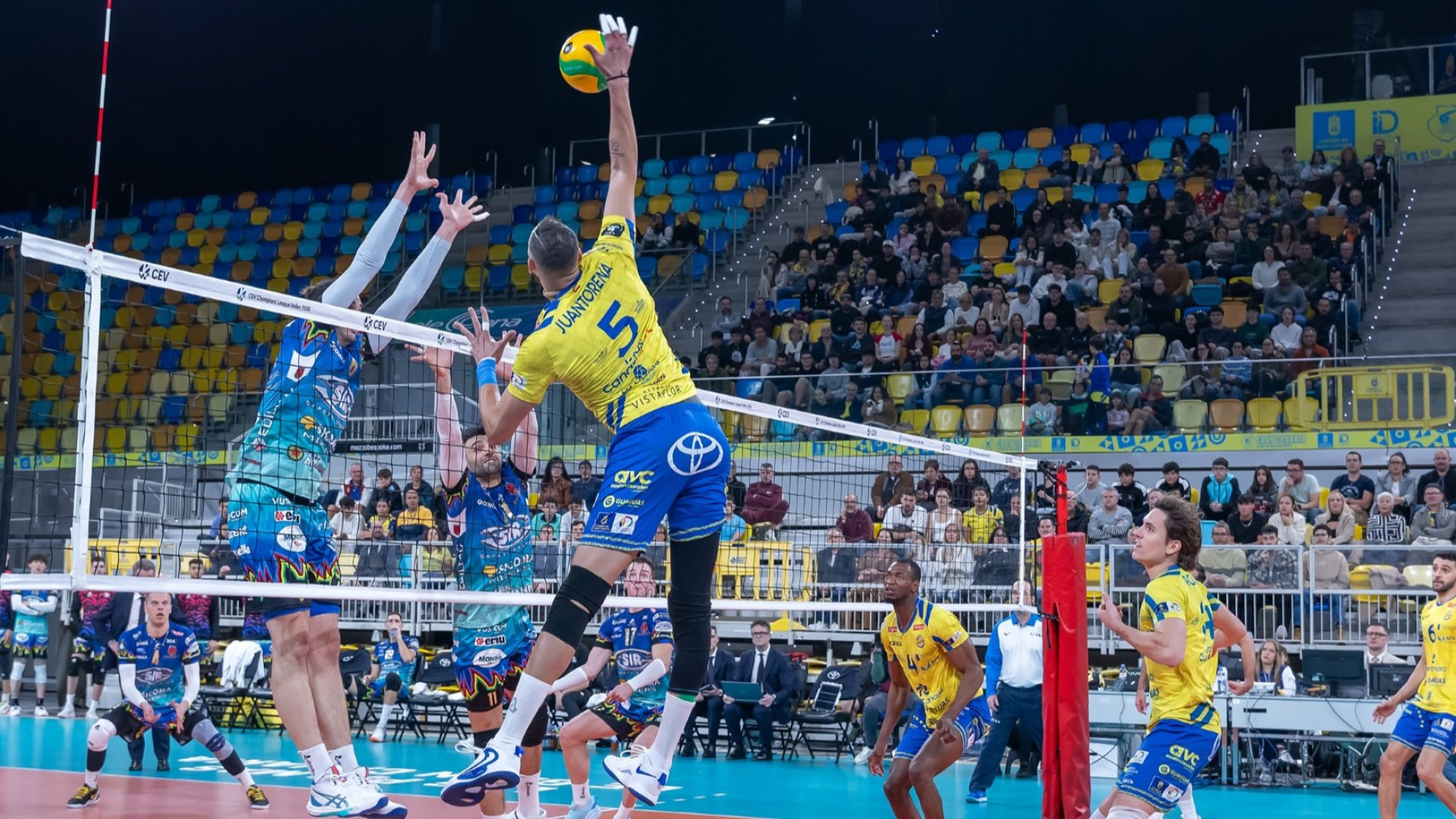 El CV Guaguas roza la hazaña ante el actual campeón del mundo